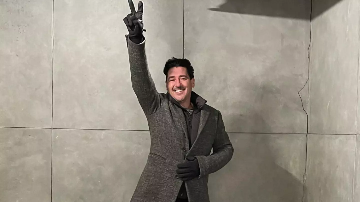 Jonathan Knight: Age, Net Worth, Married Life, Salary, Height, Weight ...