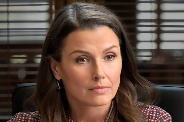 Bridget Moynahan Net Worth, Husband, Married Life, Son, Age, Height ...